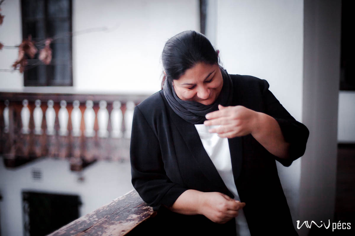 Cigány lány három diplomával - UnivPécs