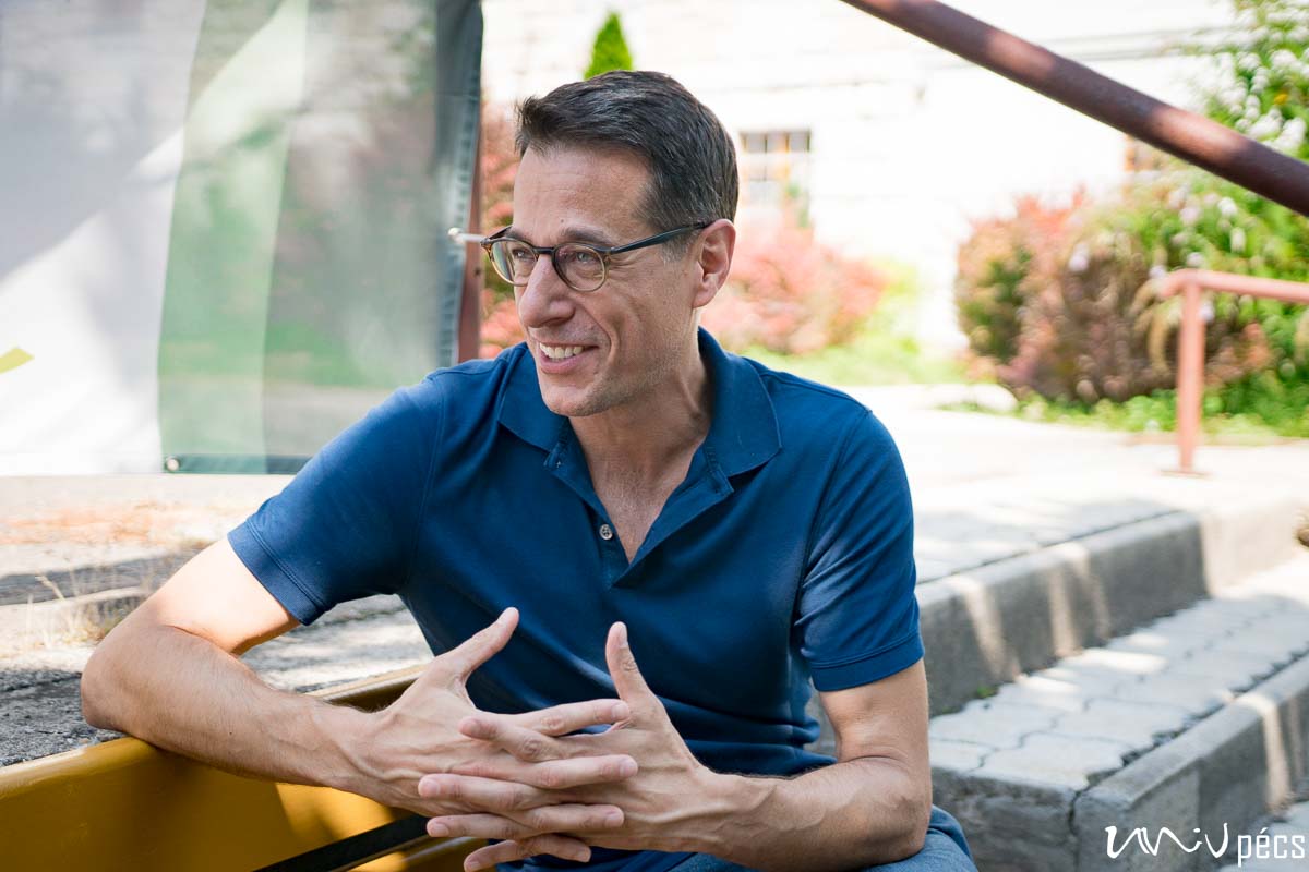 Üdítő tanulni - UnivPécs