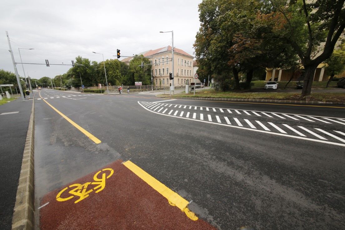 Újra mozgásban a Szigeti út | UnivPécs